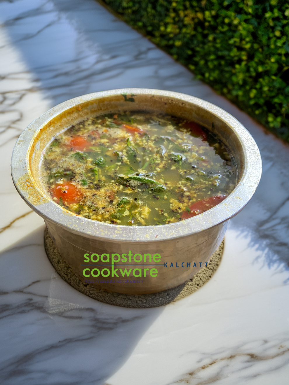 Eeya Chombu (Tin Vessel) ~ Kinnam Shape - L – Soapstonecookware-Kalchatti